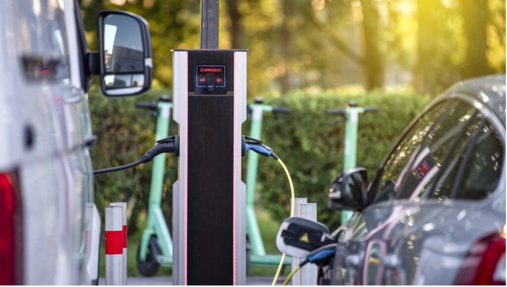 Understanding EV Range Anxiety and How to Combat it - Elanga